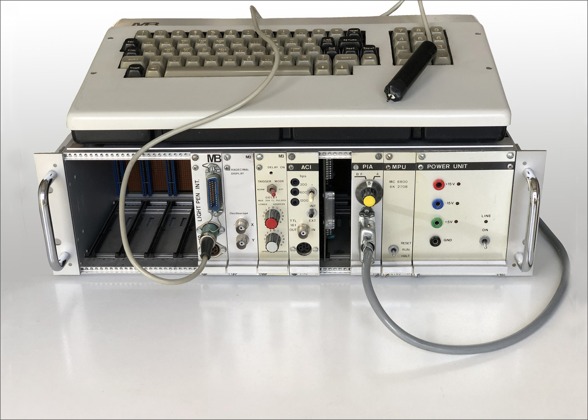 microcomputer-mc6800 | Internet with a Brain